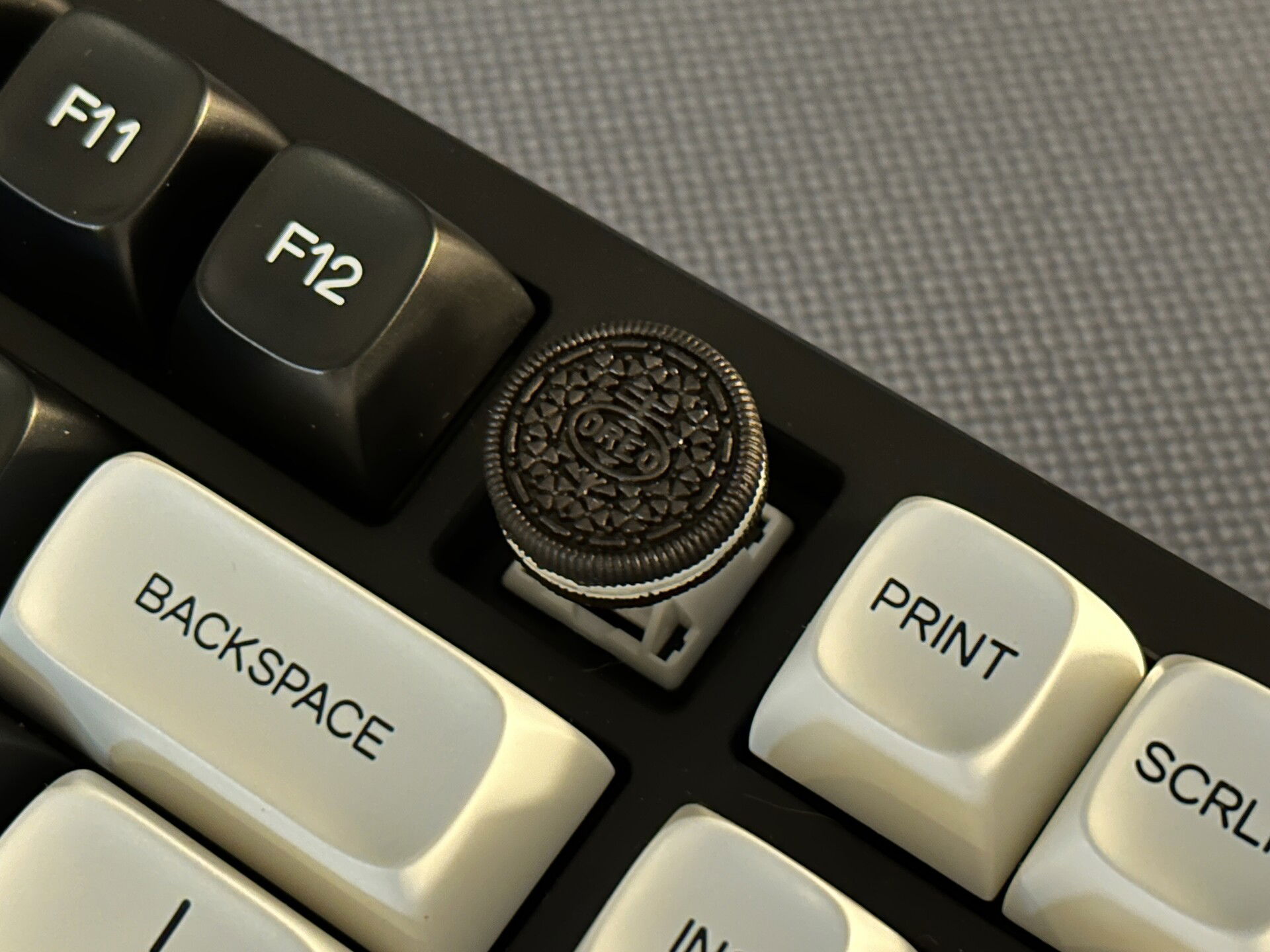 Oreo Shmoreo » keebs.gg