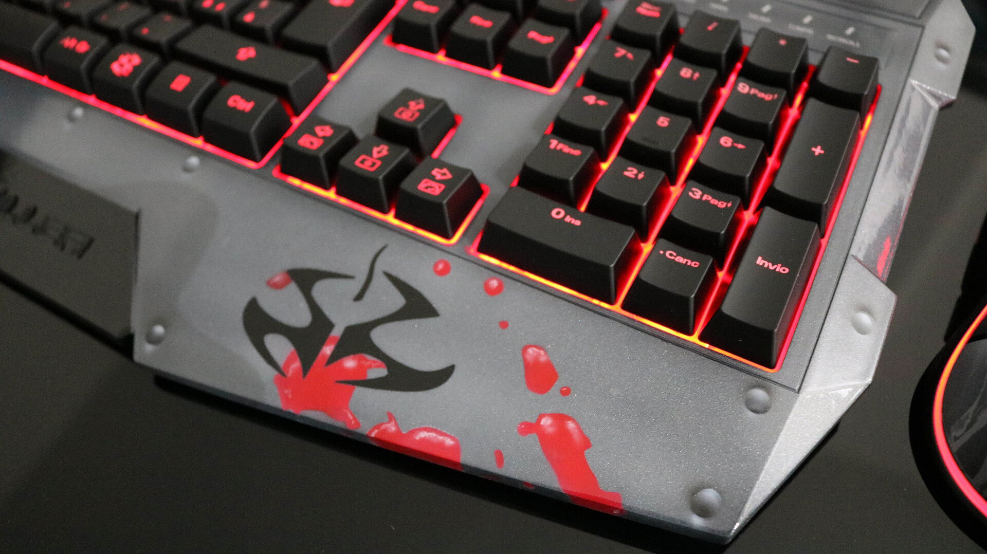 Hitman KEY » keebs.gg