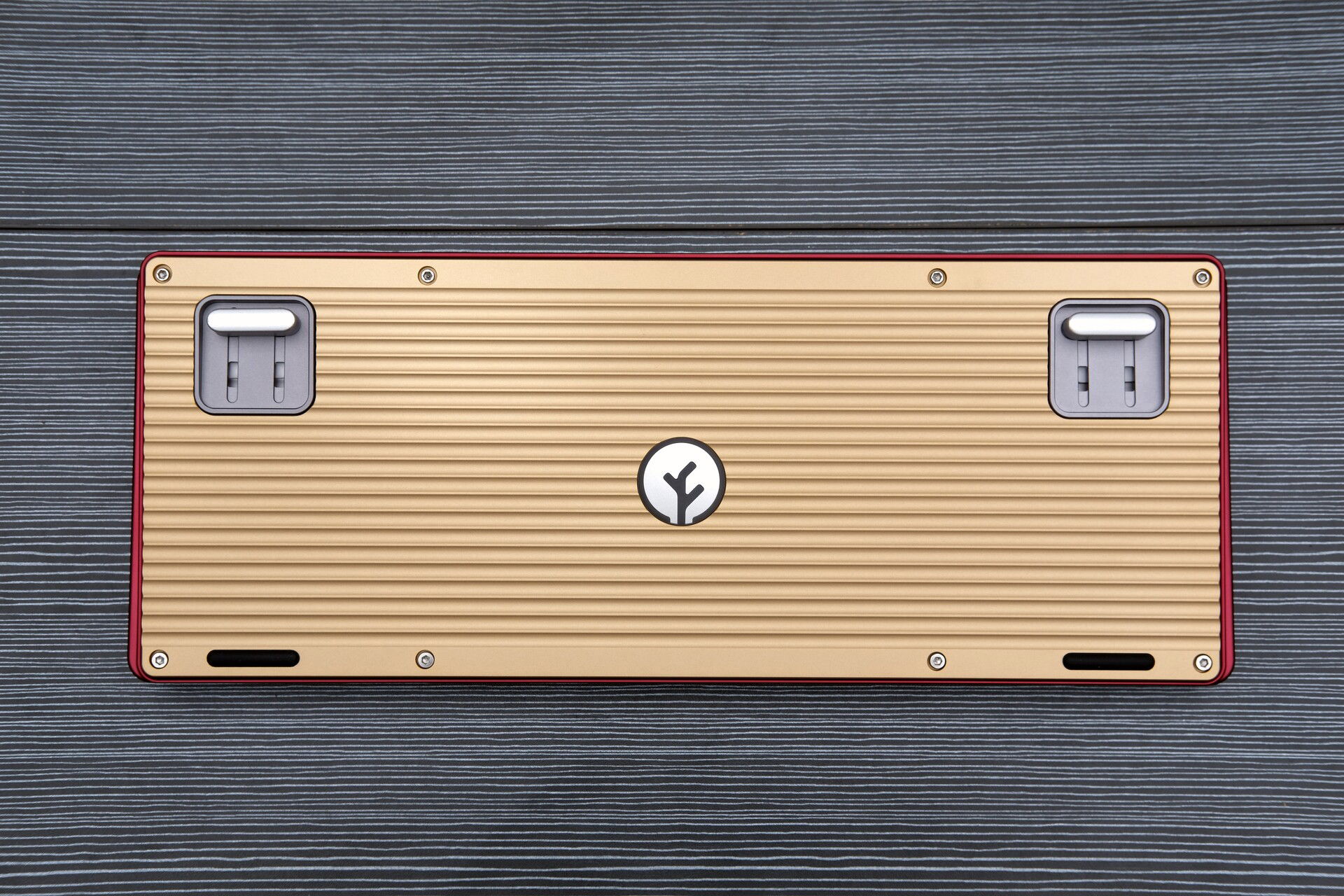 Skog Reboot TKL WKL x GMK DMG keycaps » keebs.gg