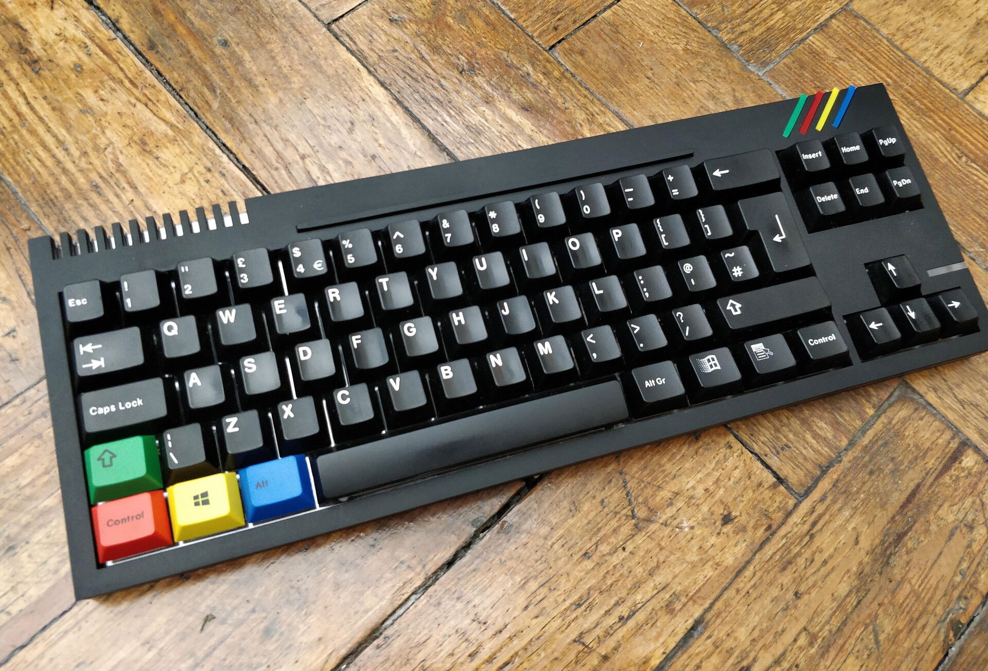 Prism - A ZX inspired low cost acrylic keyboard » keebs.gg