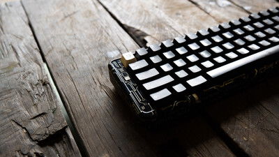GRID 650 WITH FLASHH » keebs.gg
