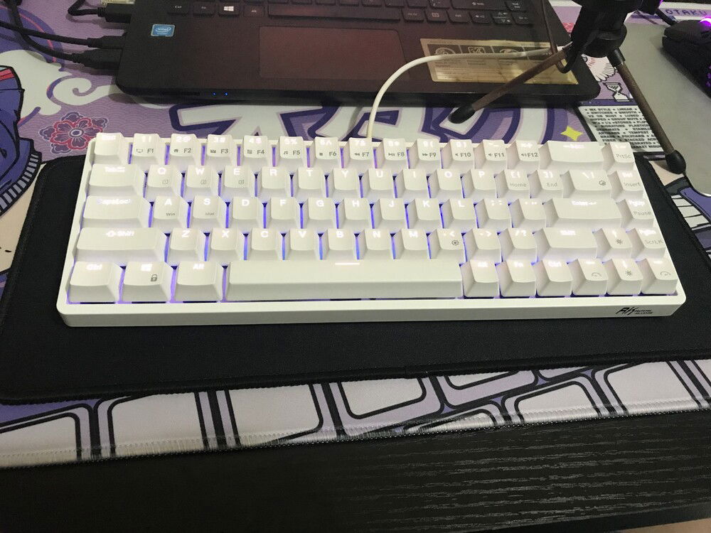 RK68 modded w/ lubed Tecsee Sapphire » keebs.gg