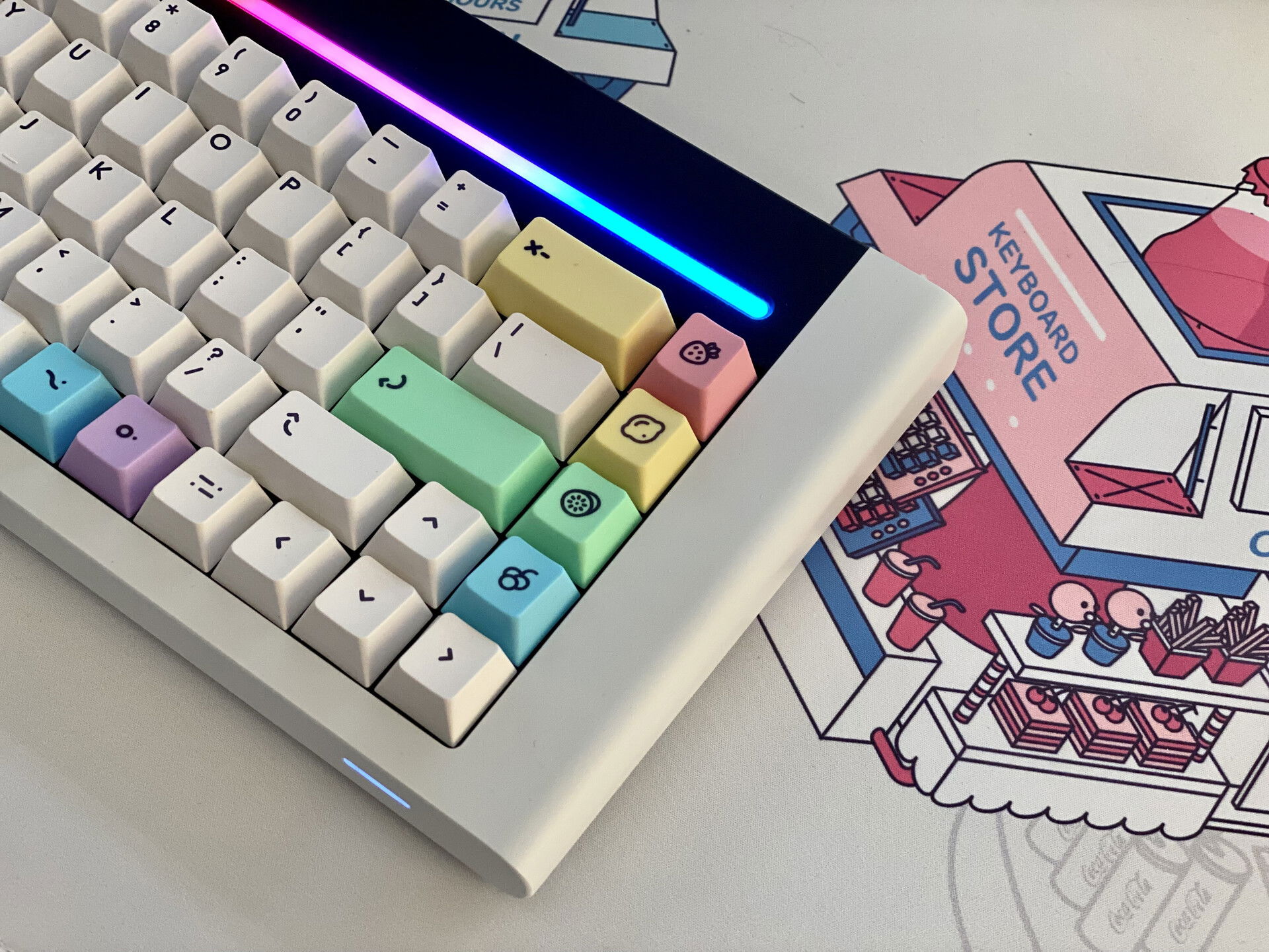 GRID 650 WITH FLASHH » keebs.gg