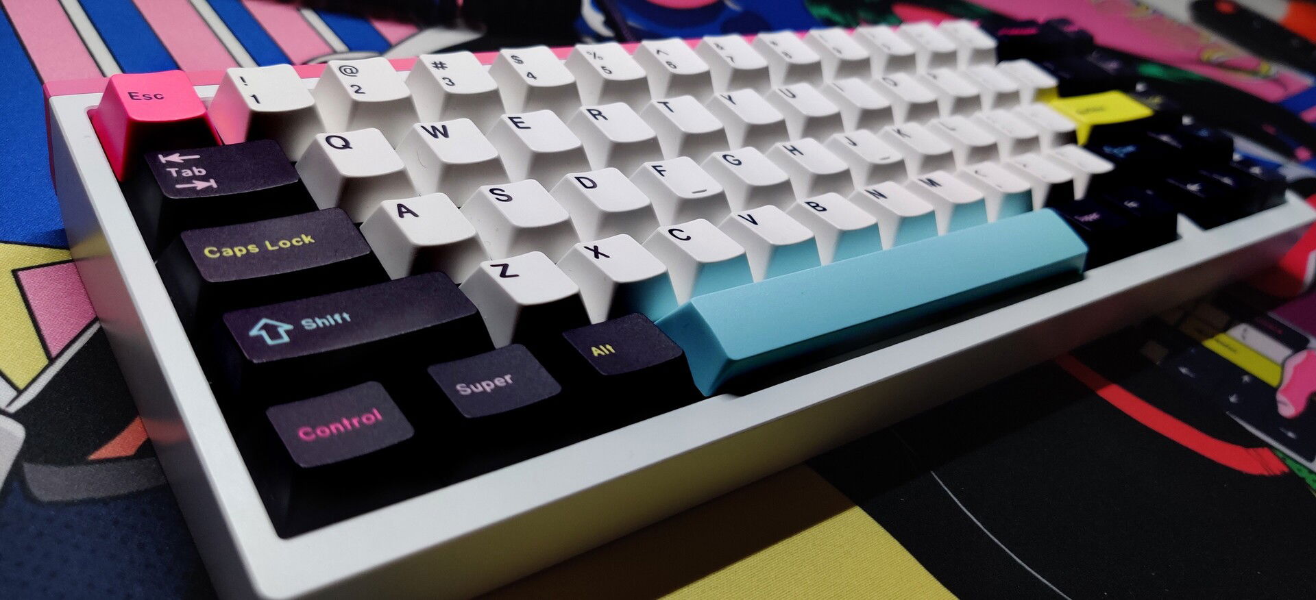 Mode65 / GMK Future Funk » keebs.gg