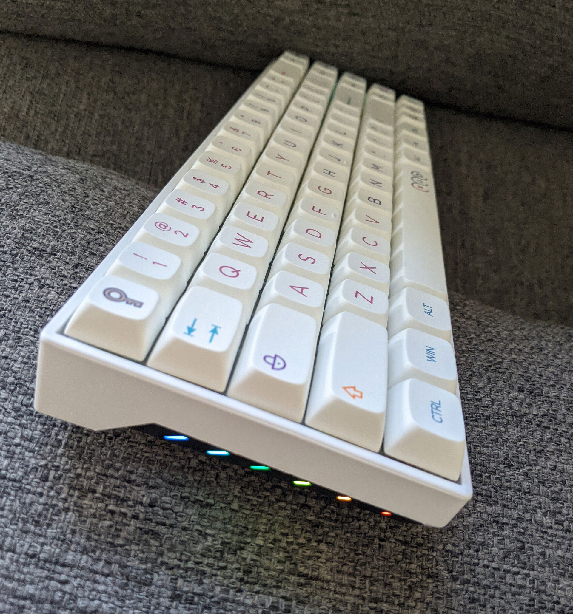 My lil' sidekick » keebs.gg