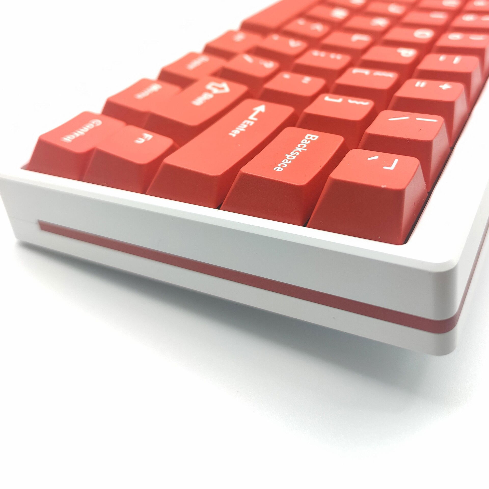 Keycult No.1/60 e-white & red » keebs.gg