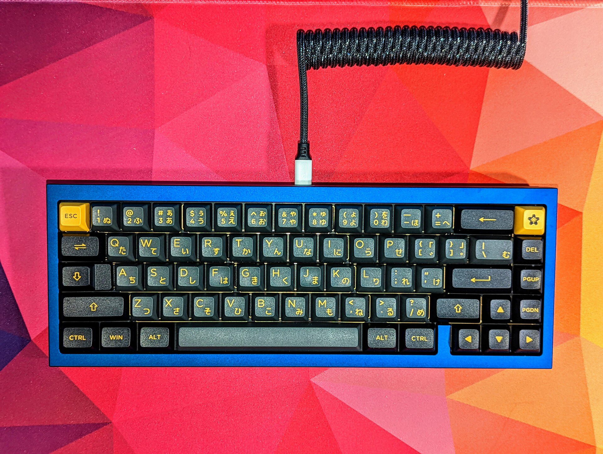 Qwertykeys QK65 Blue Golden » keebs.gg