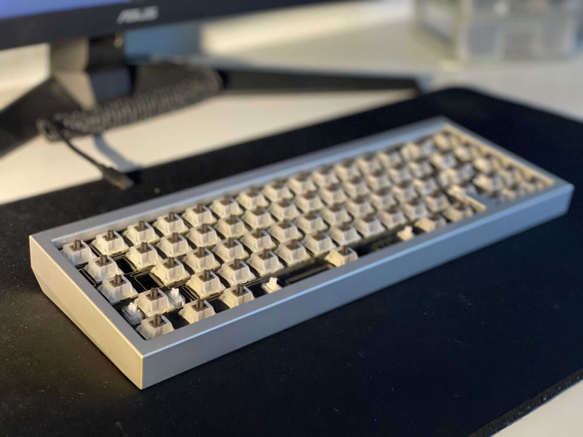 Silver QK65 - Deep Navy » keebs.gg