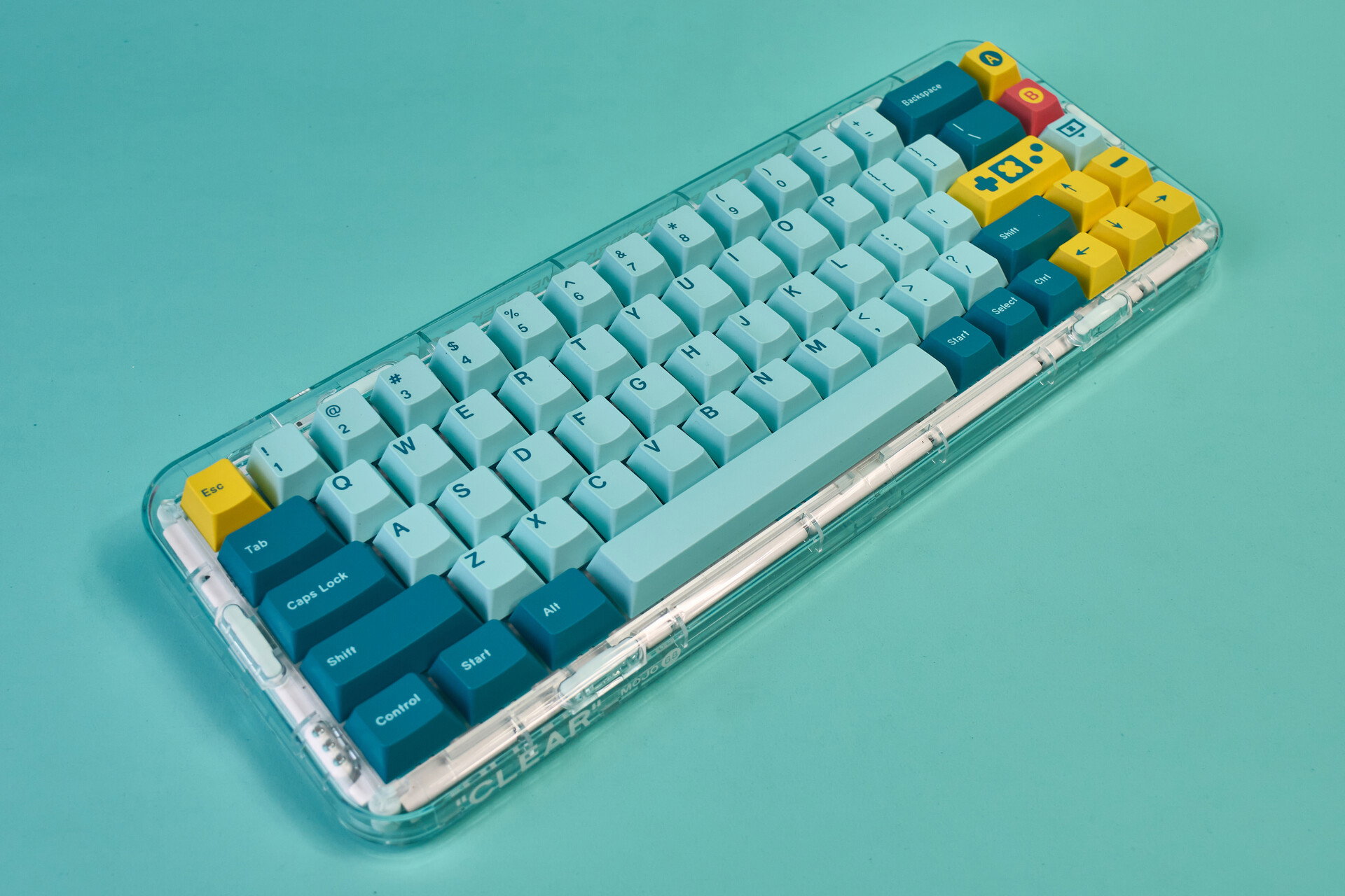 Mojo68 + Retrocast » keebs.gg