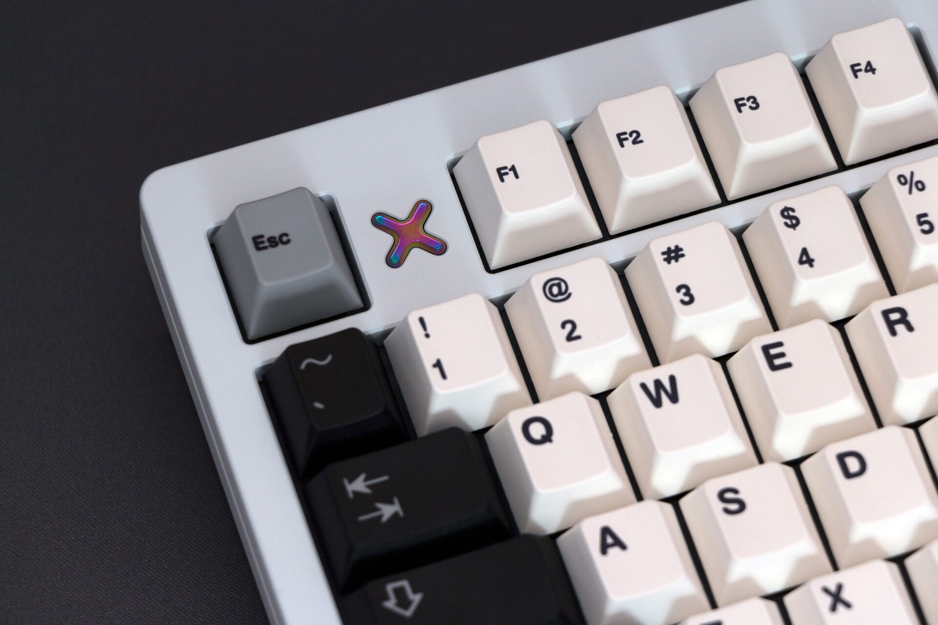 NieR:ZeRo » keebs.gg