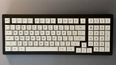 Skog Reboot TKL WKL x GMK DMG keycaps » keebs.gg