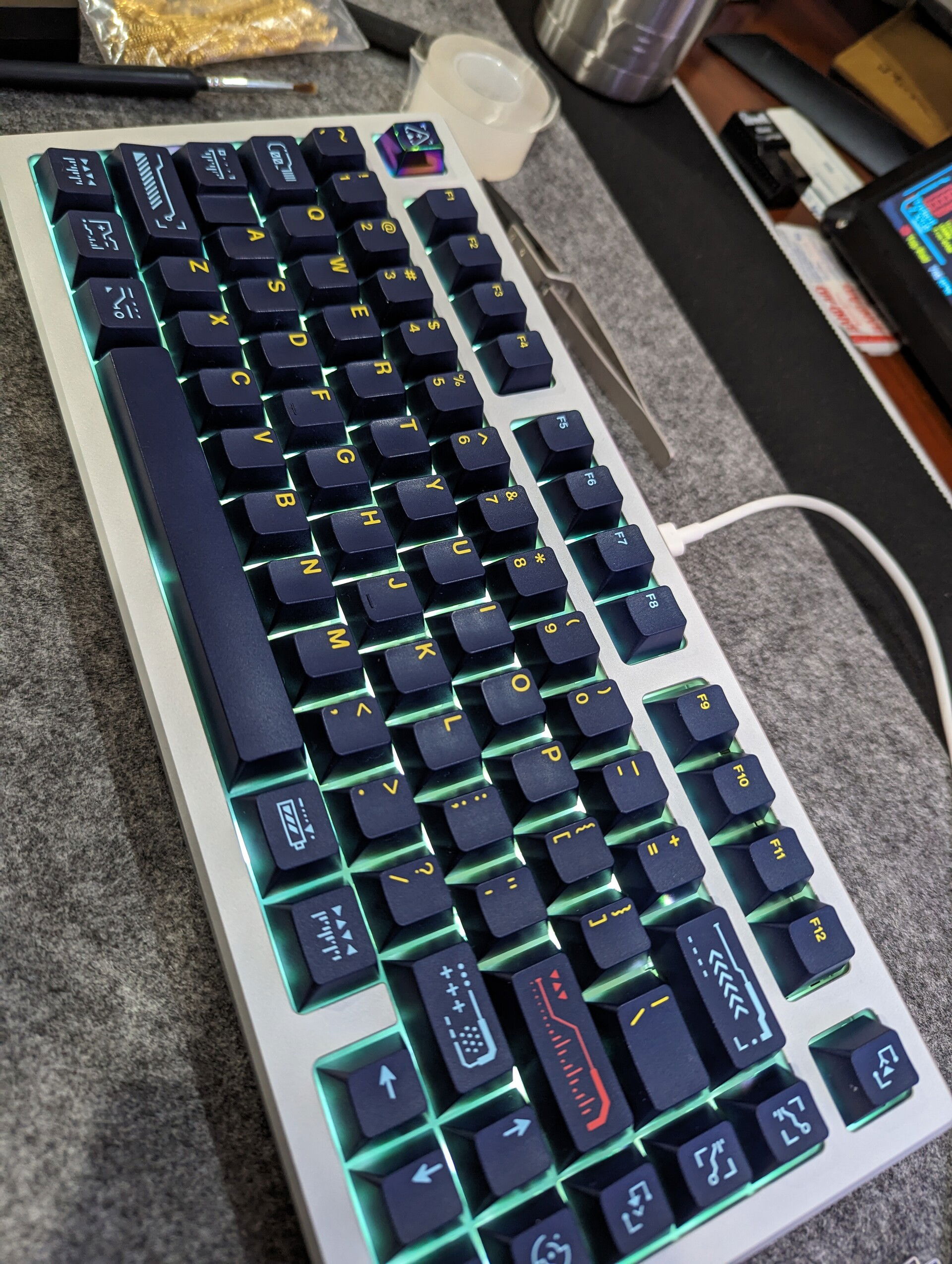 Jris75 Silver » keebs.gg